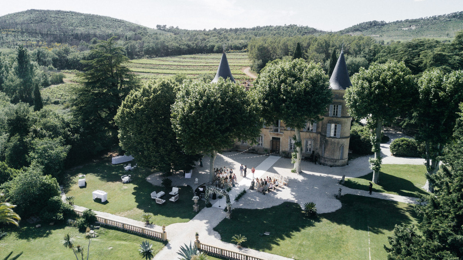 A Russian Fairy Tale Wedding At Chateau de Robernier In Provence ...